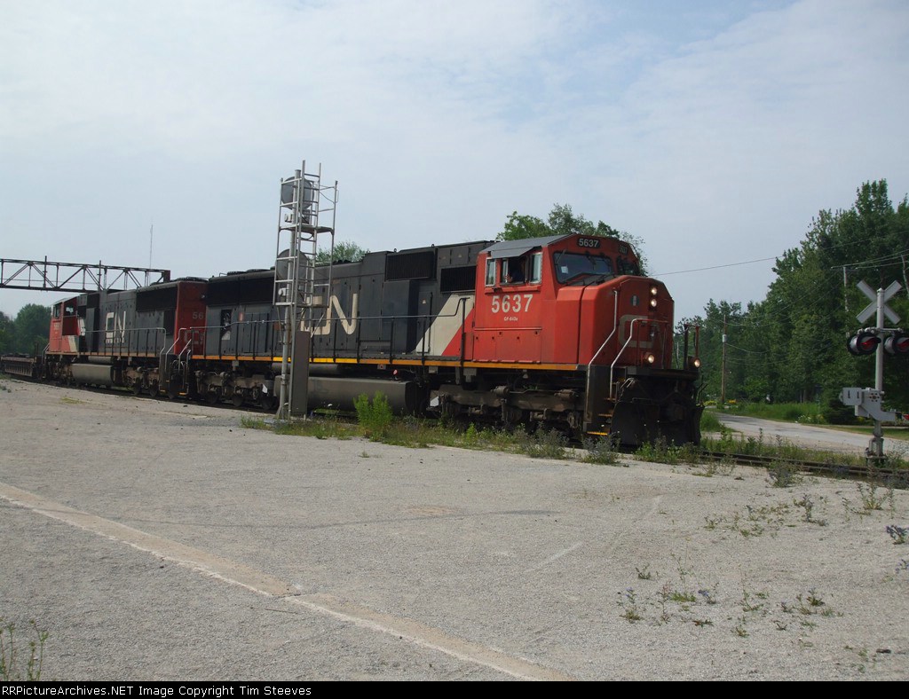CN 5637 & 5691